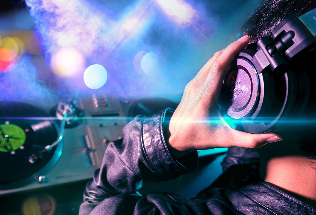 Razer Adaro Series Analog DJ Headphones : Amazon.in: Musical Instruments