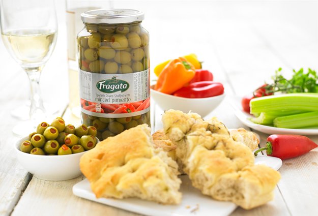 Fragata Green Olives Stuffed with Minced Pimiento 450g : Amazon.in ...